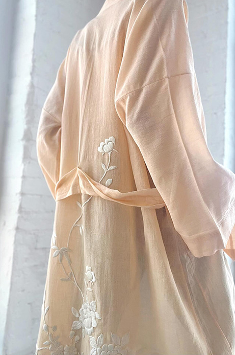 antique airy peaches & cream embroidered robe - THRIFTWARES VINTAGE